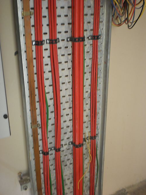 PENDAWAIAN PEPASANGAN SESALUR TETINGKAT CABLE RISER ~ Nota Kejuruteraan ...