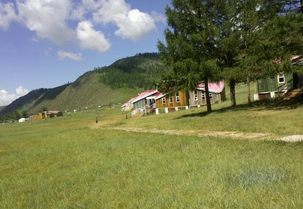 ЦАГААН НУГА хүүхдийн зуслан Зургийн цомог 2013