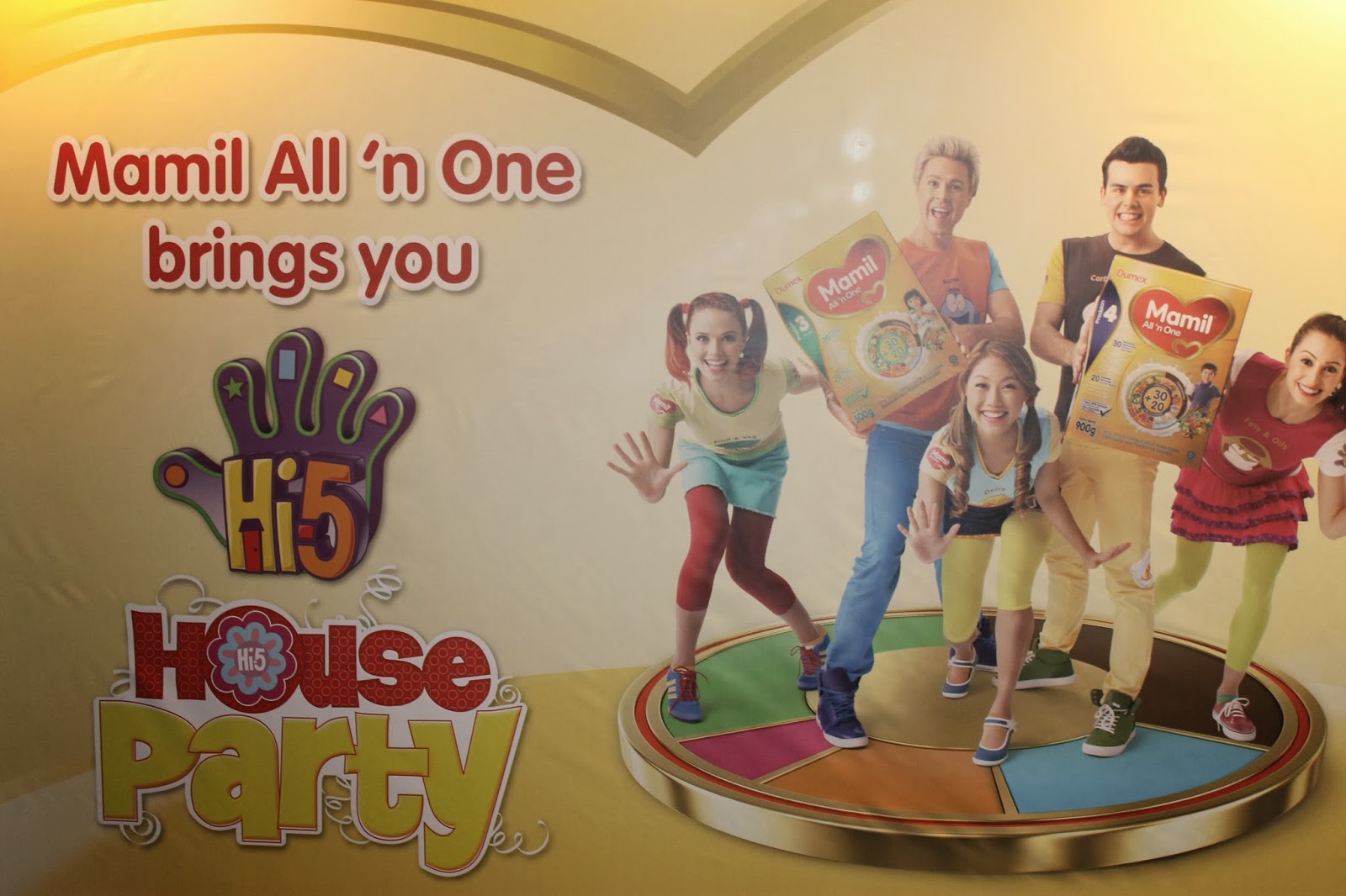 Hi5 House Party!!! - Enchanted Life Begins