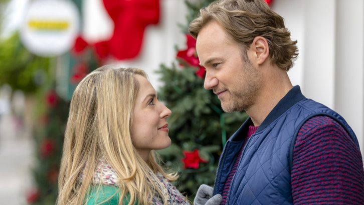 C'est un beau téléfilm : Noël et Romance...Chrisnow: LA PLUS BELLE ...