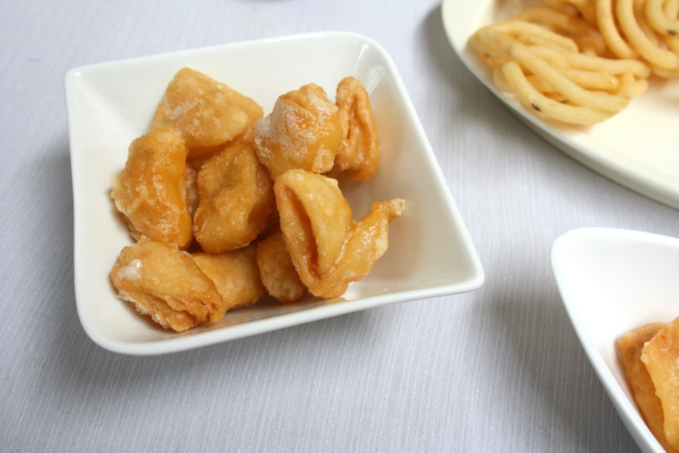 Ira Yummy Food: Mini Kaja ~ Andhra Sweets | Diwali Sweets | Step by ...