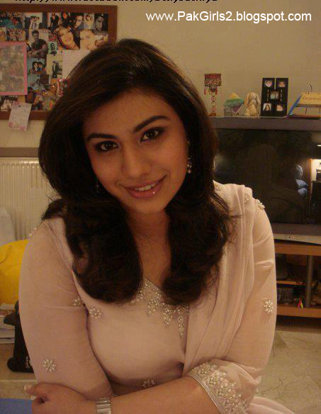 Fashion Selfies Pakistani Hot Girls Photos