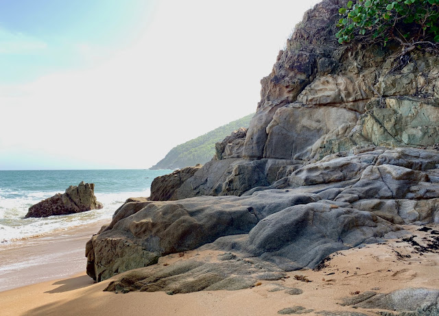 Things we did today...: Saturday Rambling And That Beach We Missed!