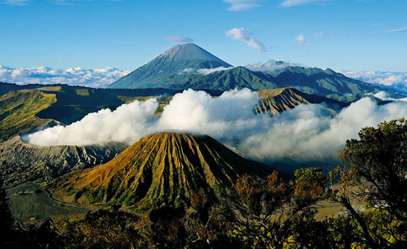 Guide to Hiking Mount Bromo, East Java Indonesia | Panduan pelancongan ...