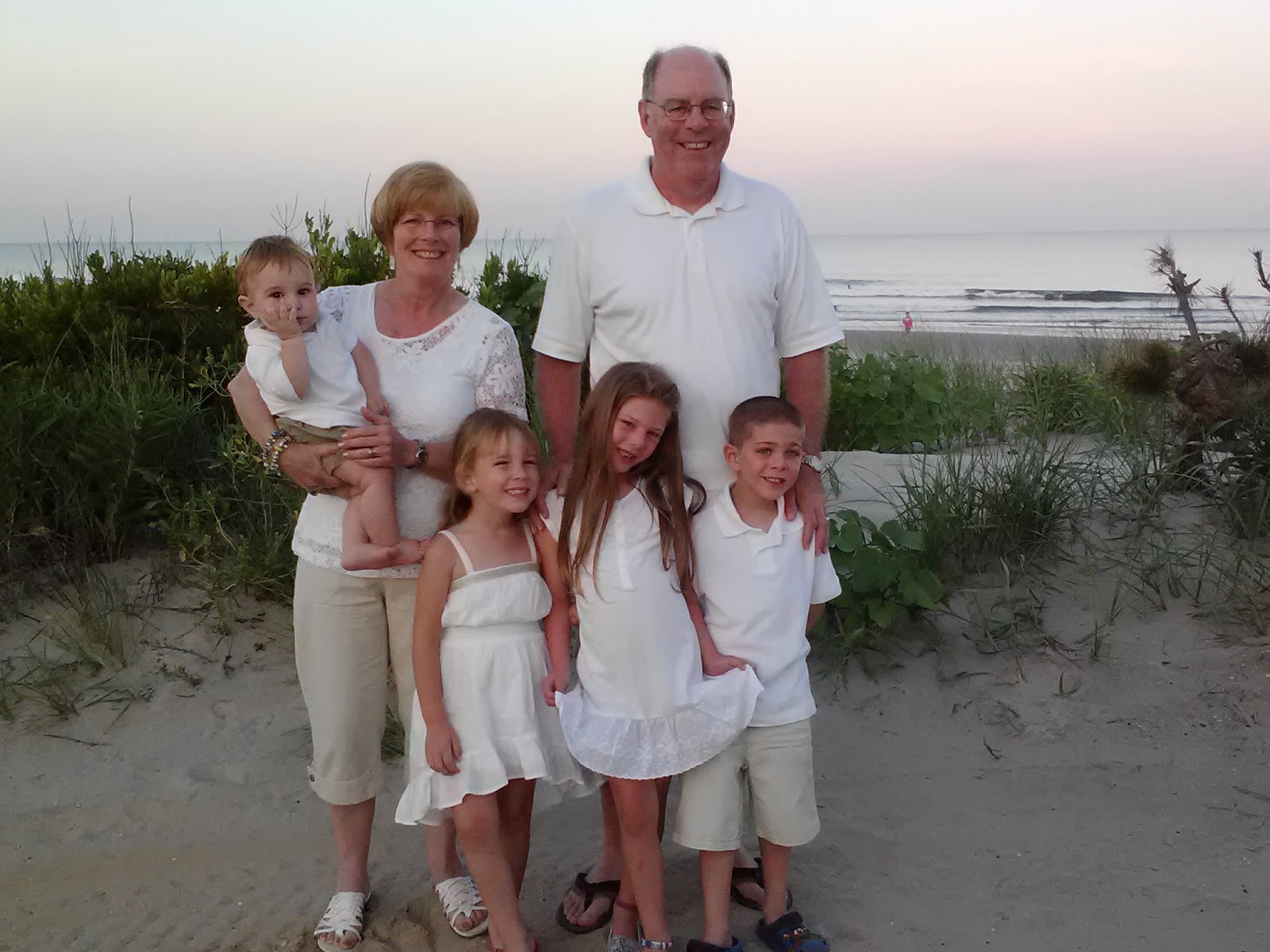 Busy Lee Family: Family Photos... forgot to post!