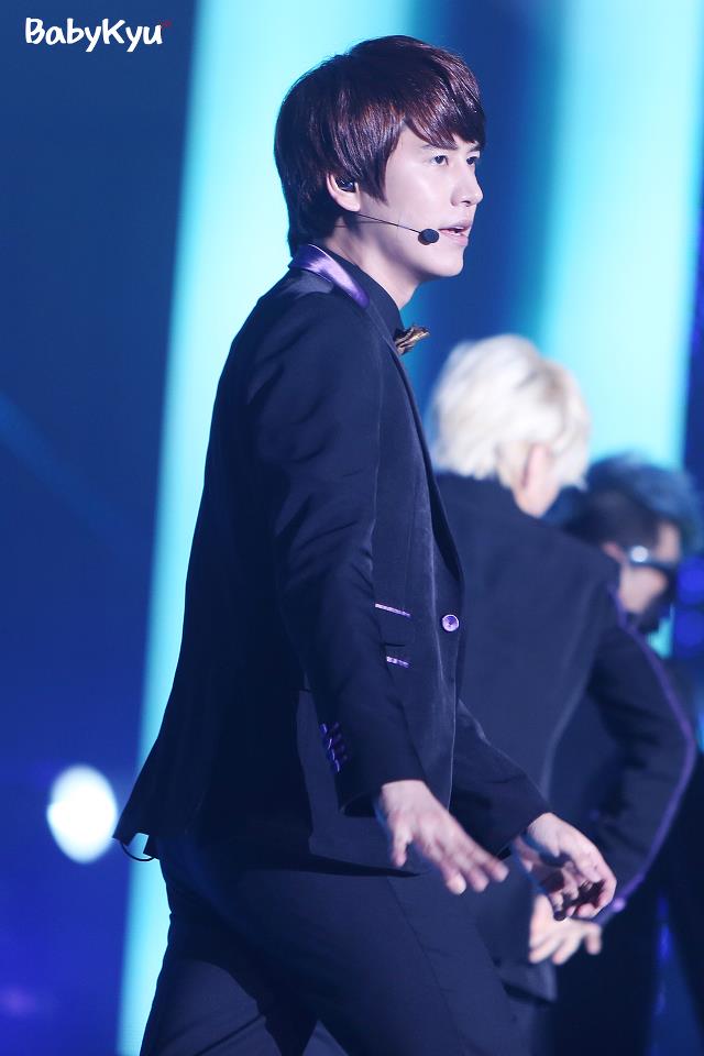 SUPER JUNIOR: 120829 KBS Music Bank in Songdo : KYUHYUN