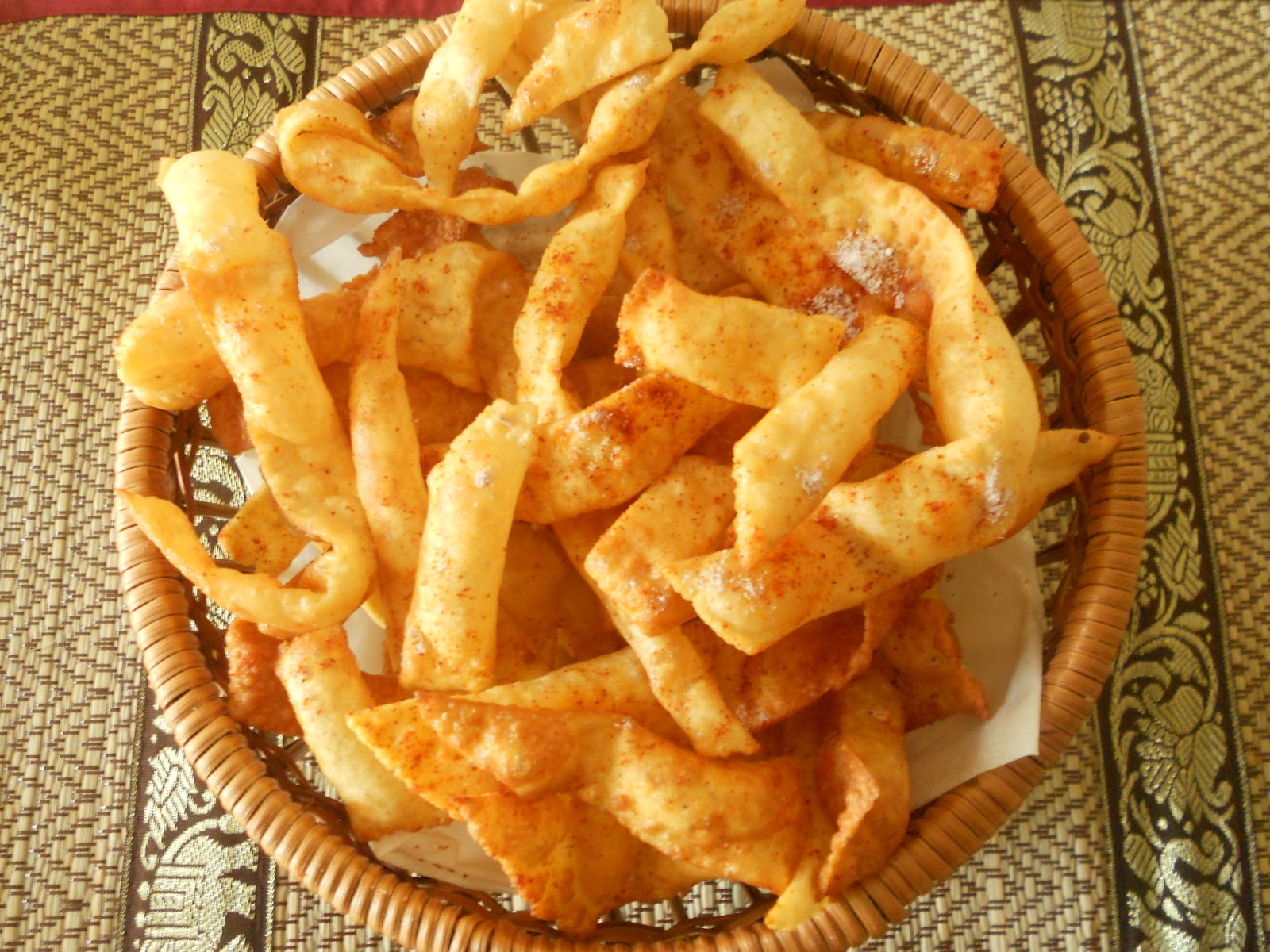 My Cooking diary : Chorafali Fafda with Pudina chutney