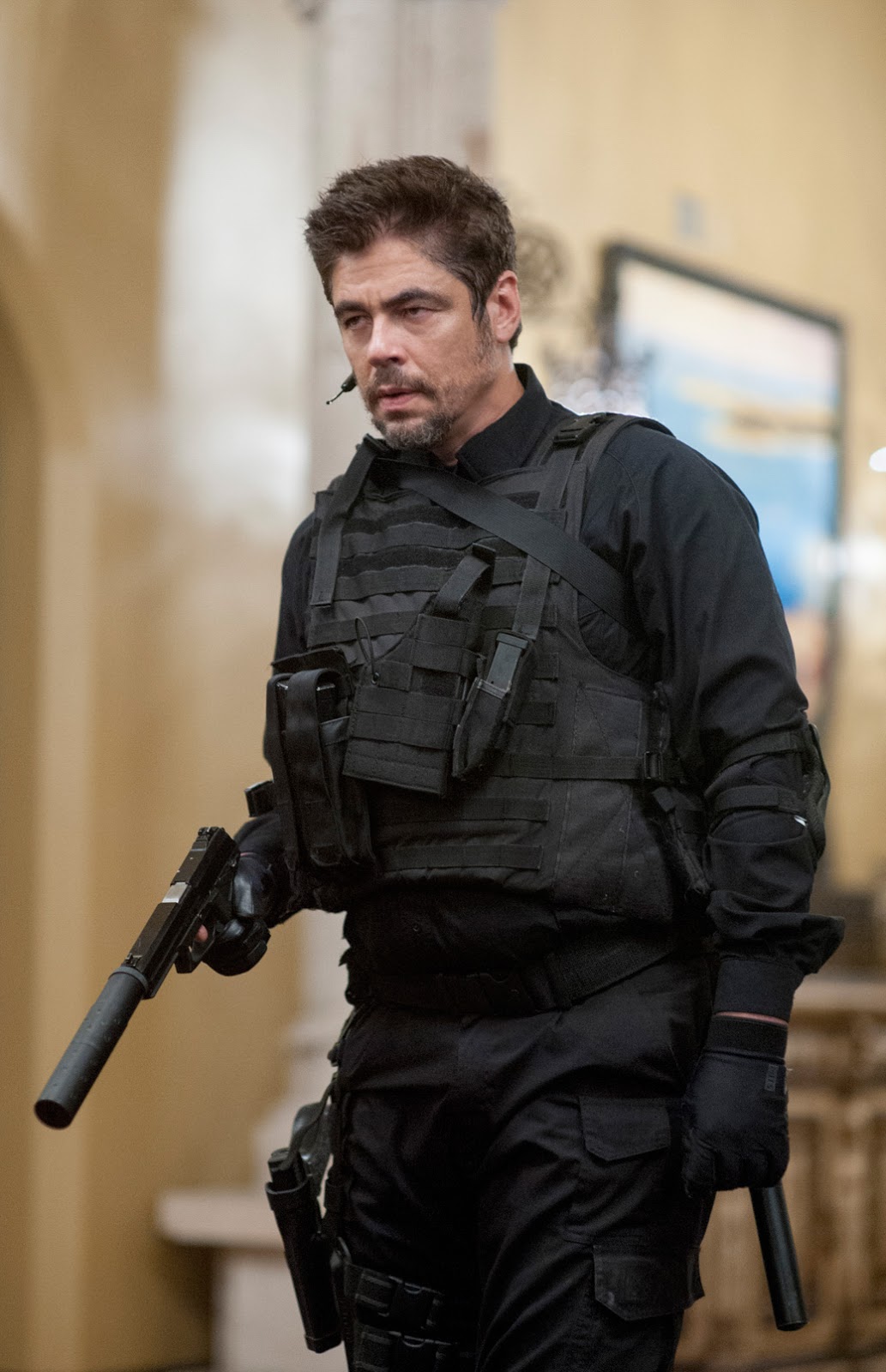 'Sicario' Battles Today's Swath of Darkest Crimes - Film Geek Guy