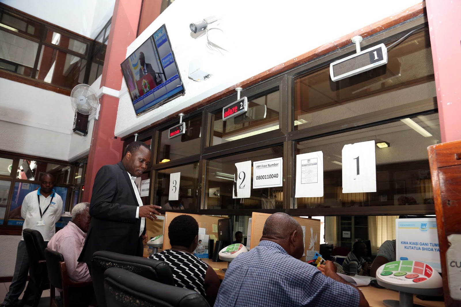 MATUKIO @ MICHUZI BLOG: DG WA PPF WILLIAM ERIO AUNGANA NA WAFANYAKAZI ...