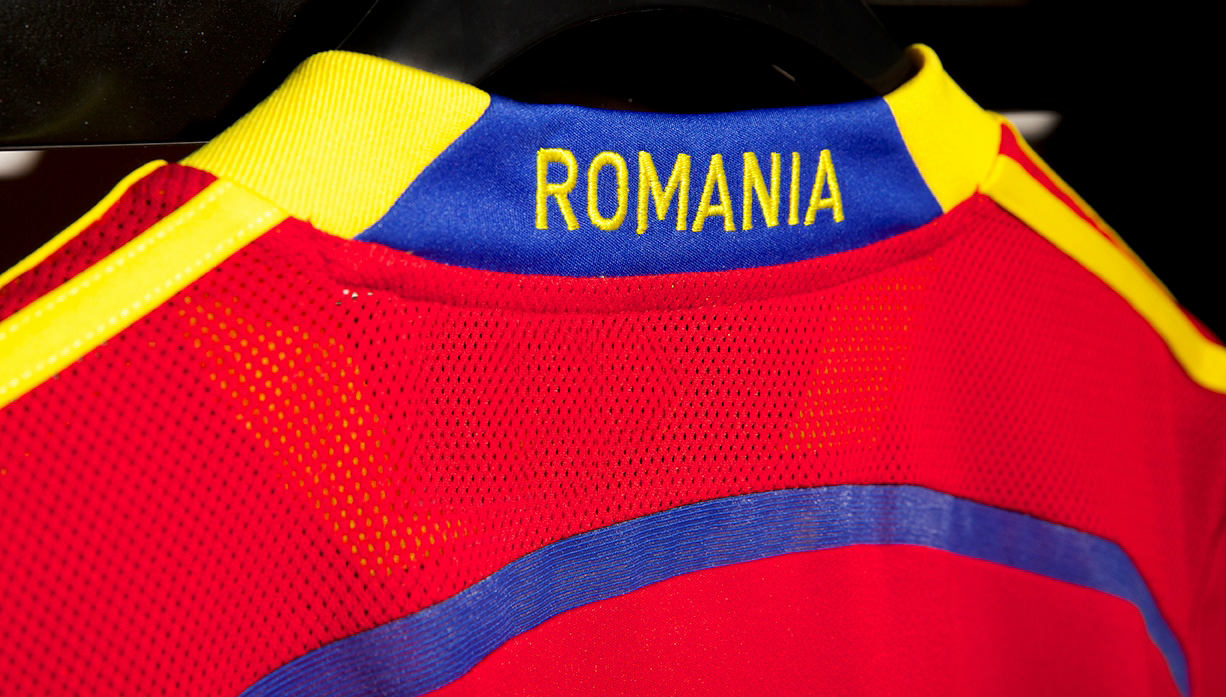 Romania 2014 Home and Away Kits Released - Footy Headlines