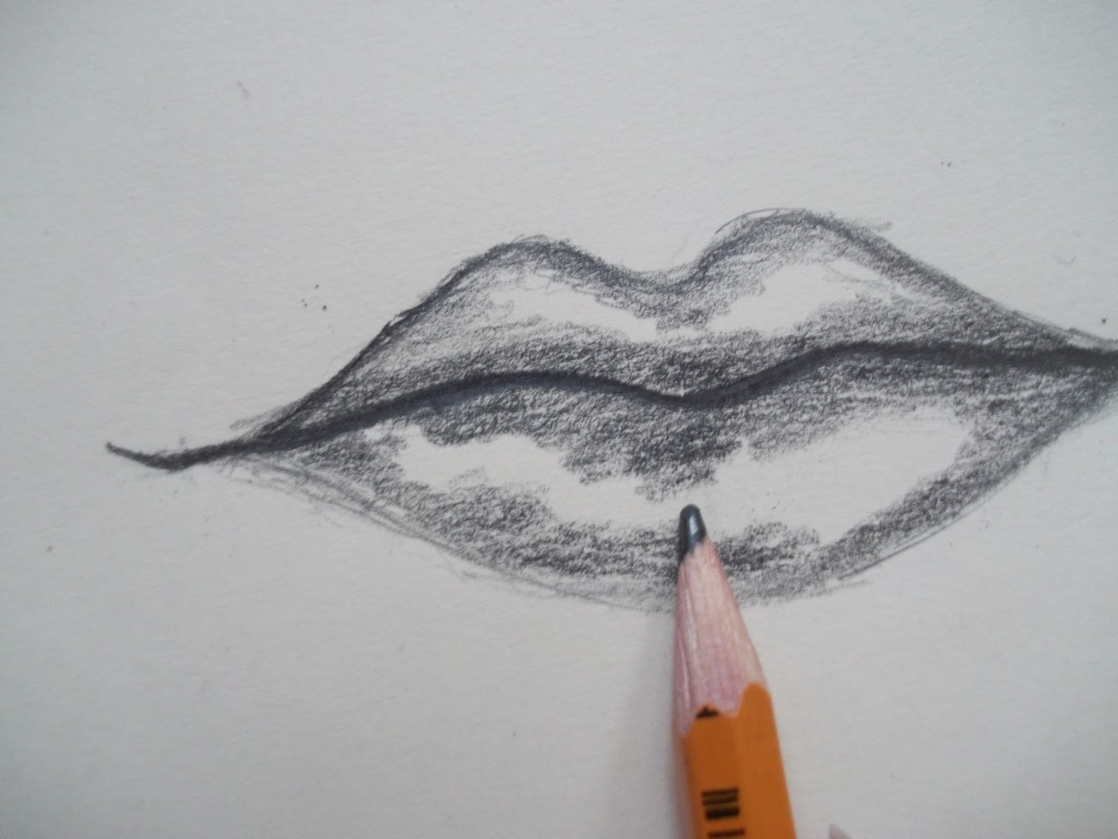 .: JAK NARYSOWAĆ "REALISTYCZNE" USTA OŁÓWKIEM? - Poziom Amatorski