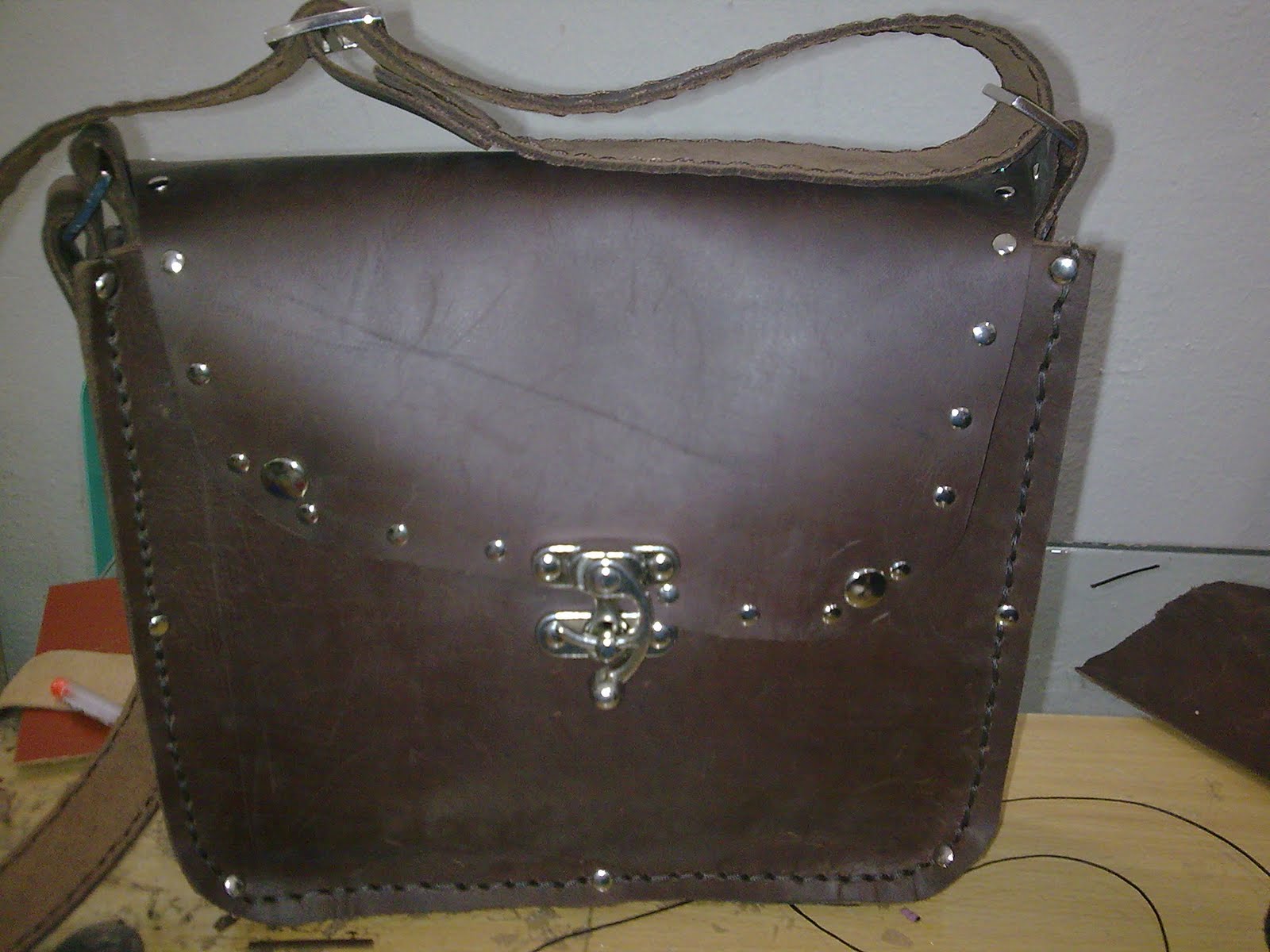 Jenggodeen Handmade Leather: Beg Sandang / Unisex Crossbody Bag (UCB001)