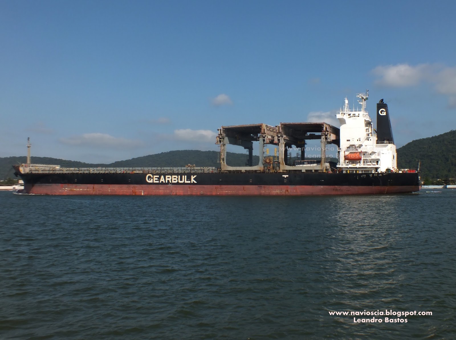 Navios de Santos & CIA: Navio QUETZAL ARROW