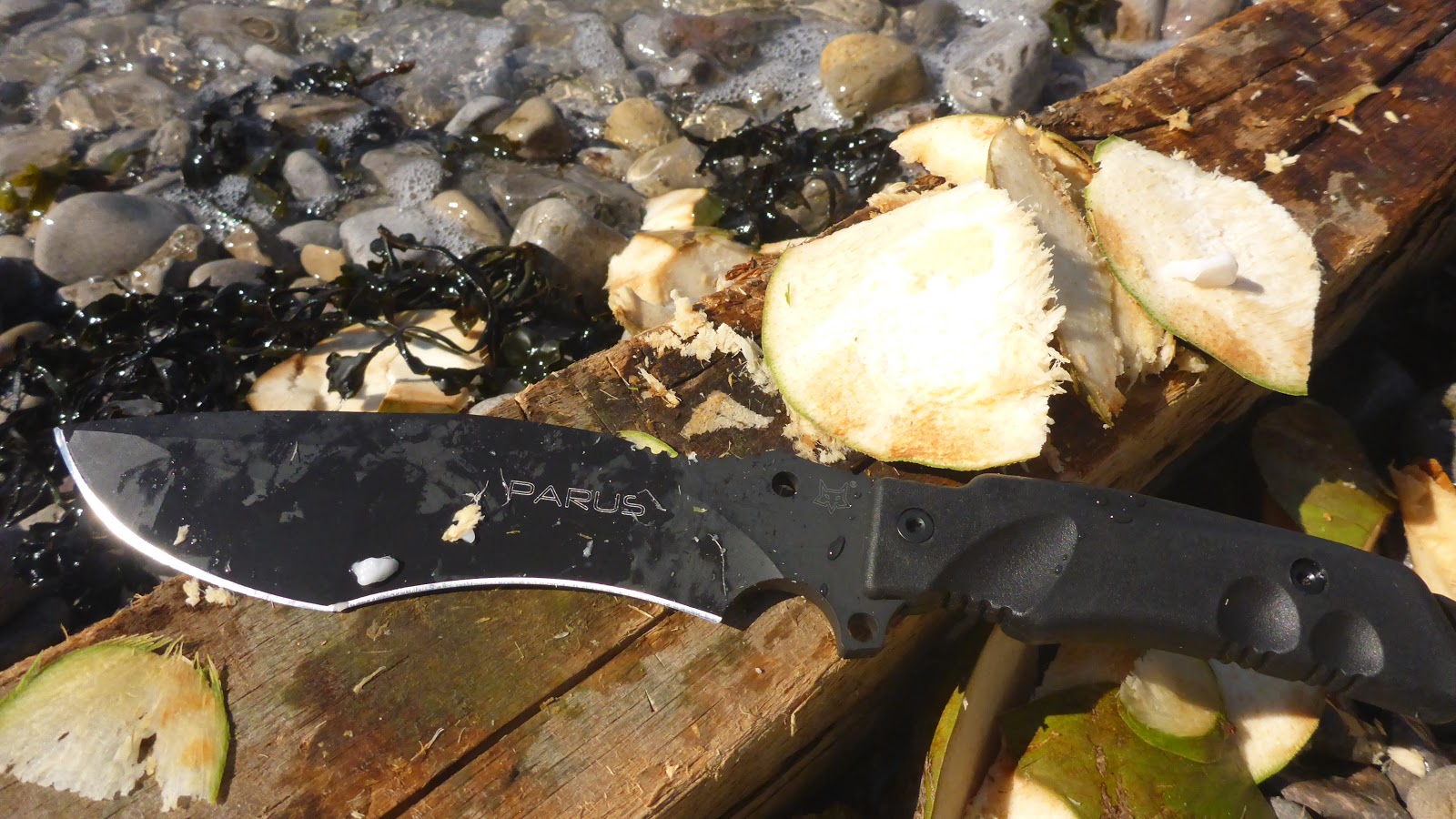 Hardcore Knives and tools for Wilderness Camping