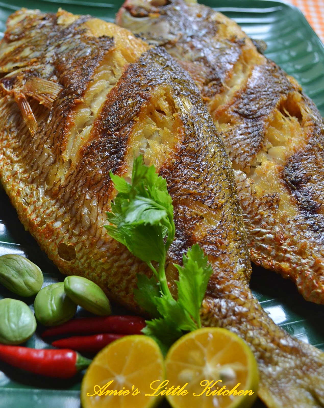 Acar Jantung Pisang & Ikan Sulit @ Sulig Goreng - Amie's Little Kitchen