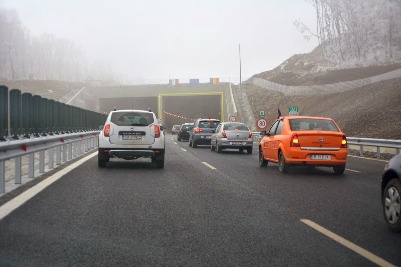 Filmari aeriene cu drona autostrazi foto si video Romania 2022: Poze ...