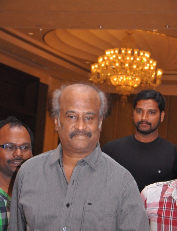 Tamil Actors Unseen Photoshoot Stills: Jyothi Krishnan Wedding ...