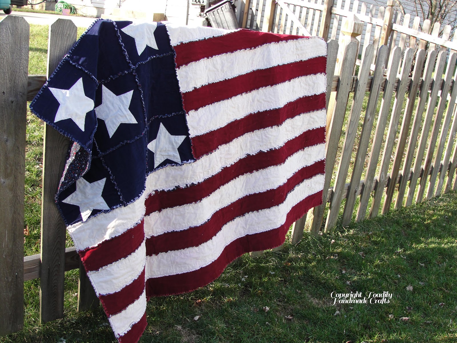Toadily Handmade Crafts: American Flag Rag Quilt
