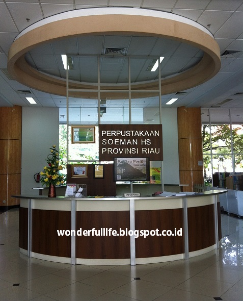 Kemegahan dan Keunikan Perpustakaan Soeman HS Pekanbaru - Travelicious