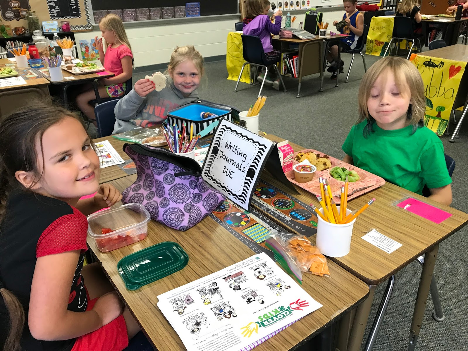 Mrs. Bell's 2nd Grade Blog: Students Earn Lunch Bunch...