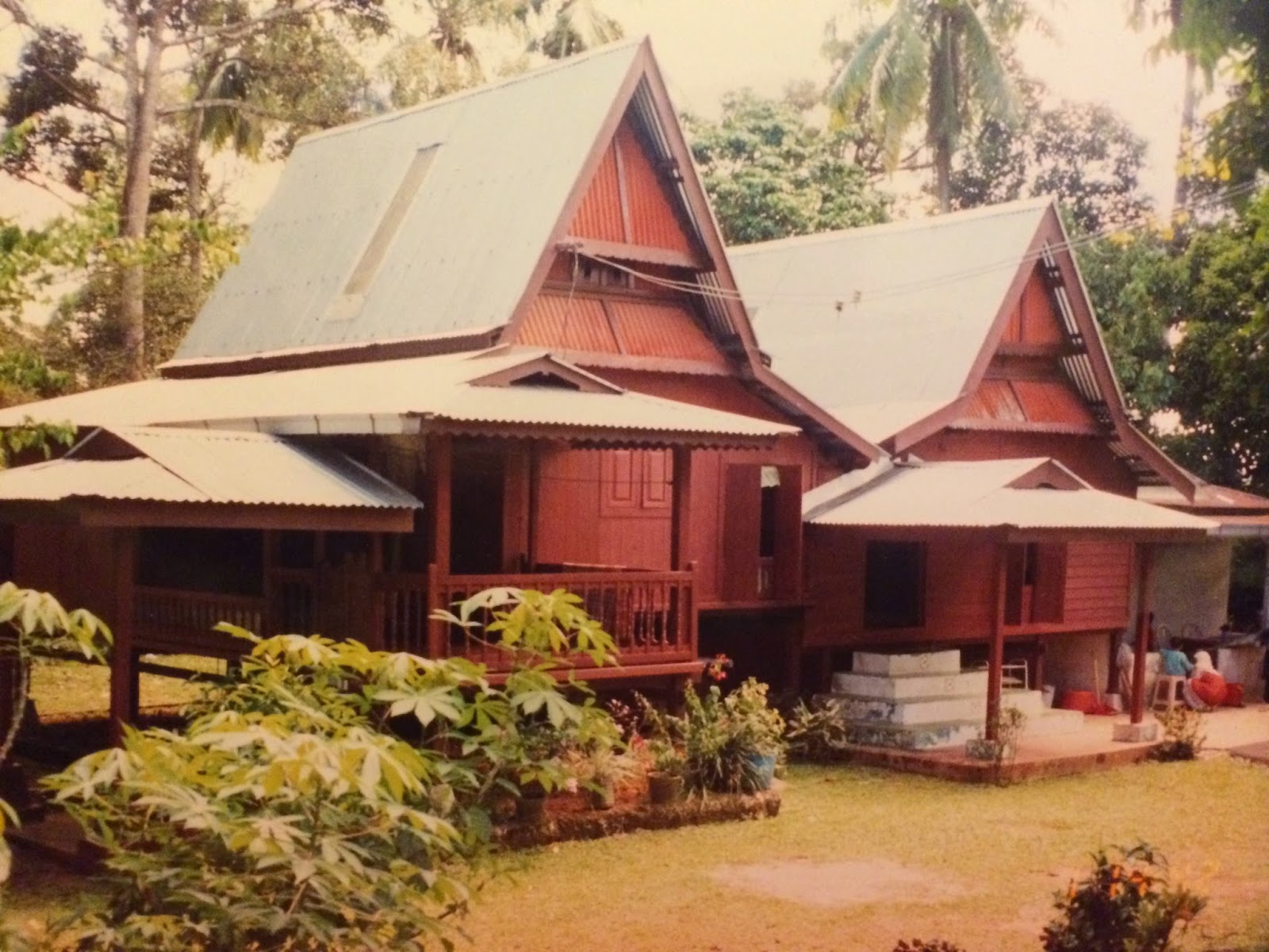 Rumah Mak Embun: History