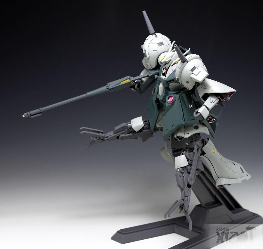 Build and Shoot: GABTHLEY: CUSTOM BUILD