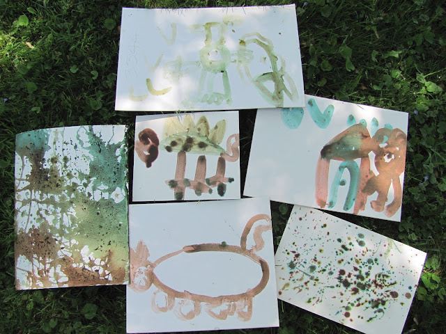 The Chocolate Muffin Tree: Colorful Mud Paintings for Our Mud Bakery