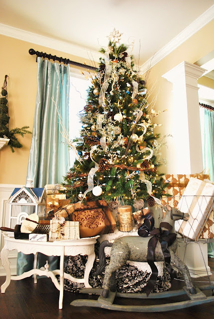 2805: Christmas Tree Party In Full Swing, $100 Pottery Barn Gift Card ...