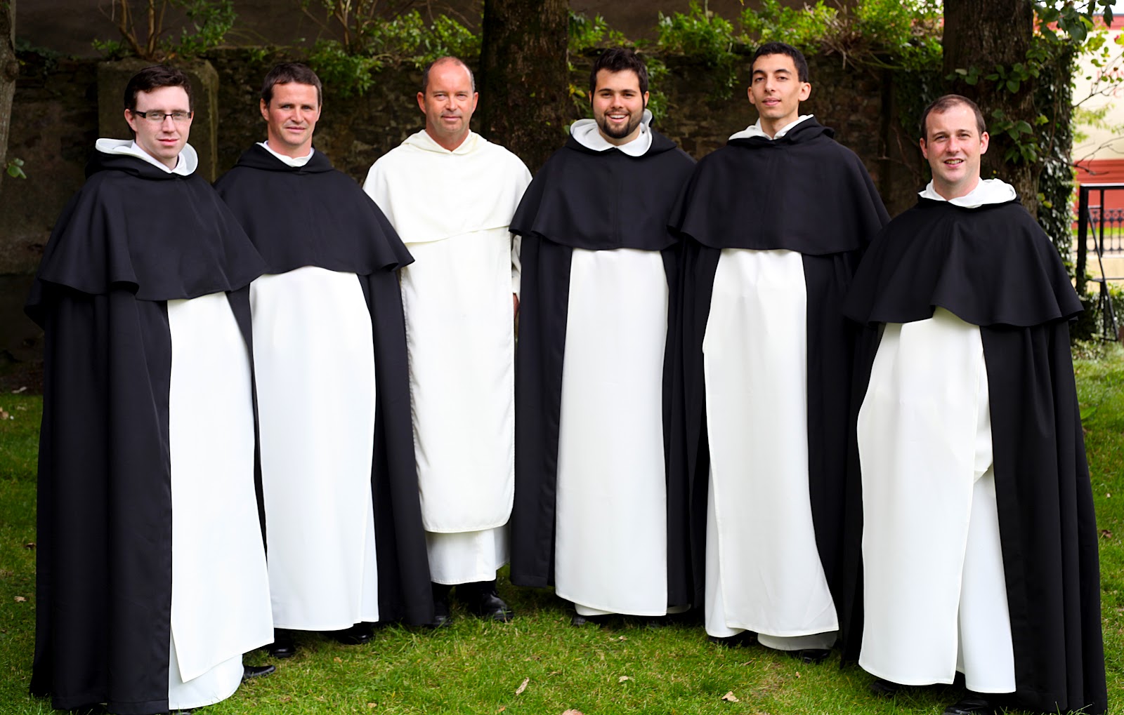 Irish Dominican Vocations: Five novices join Irish Dominican friars