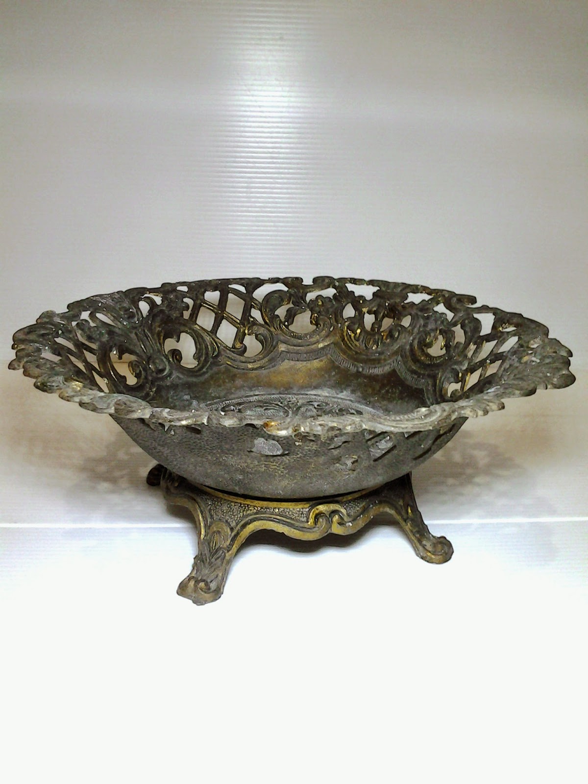 Koleksi Barang Bekas Unik: Mod. Dep. Italy