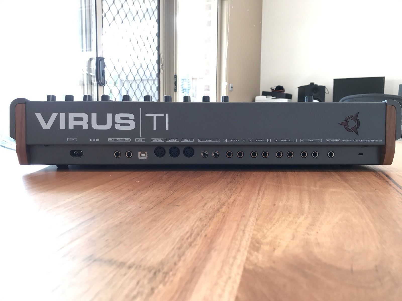 MATRIXSYNTH: Access Virus Ti 2 Darkstar Edition (Limited Edition) w ...