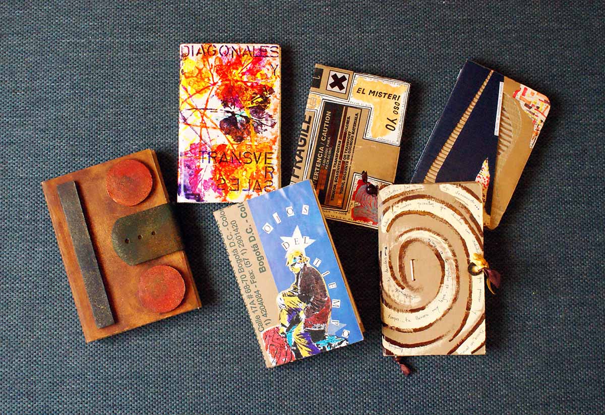 Amapola Cartonera: Libro Objeto Cartonero en el Museo de Arte Moderno ...