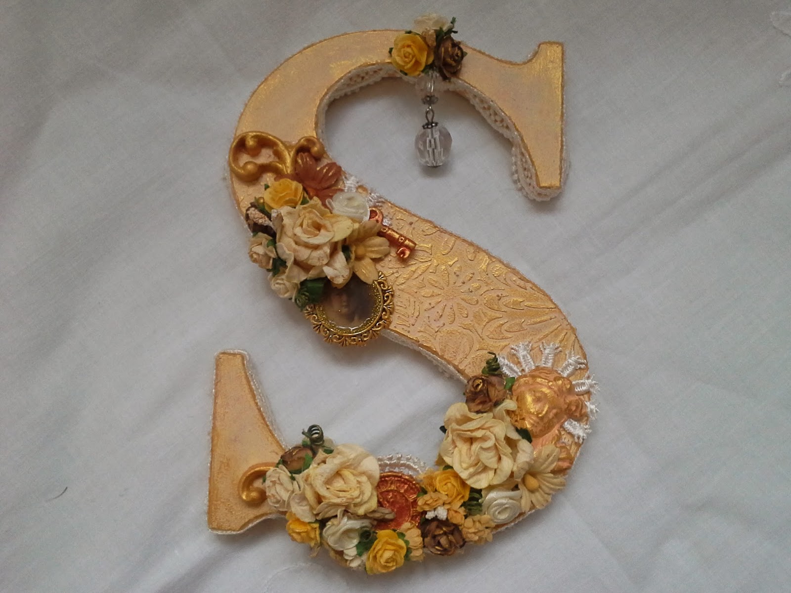 Create: Decorated Initial 'S' - My first altered letter.