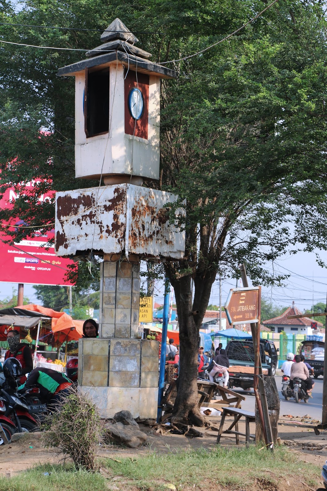 Patok Kayu Jati Soekarno Jatibarang Indramayu