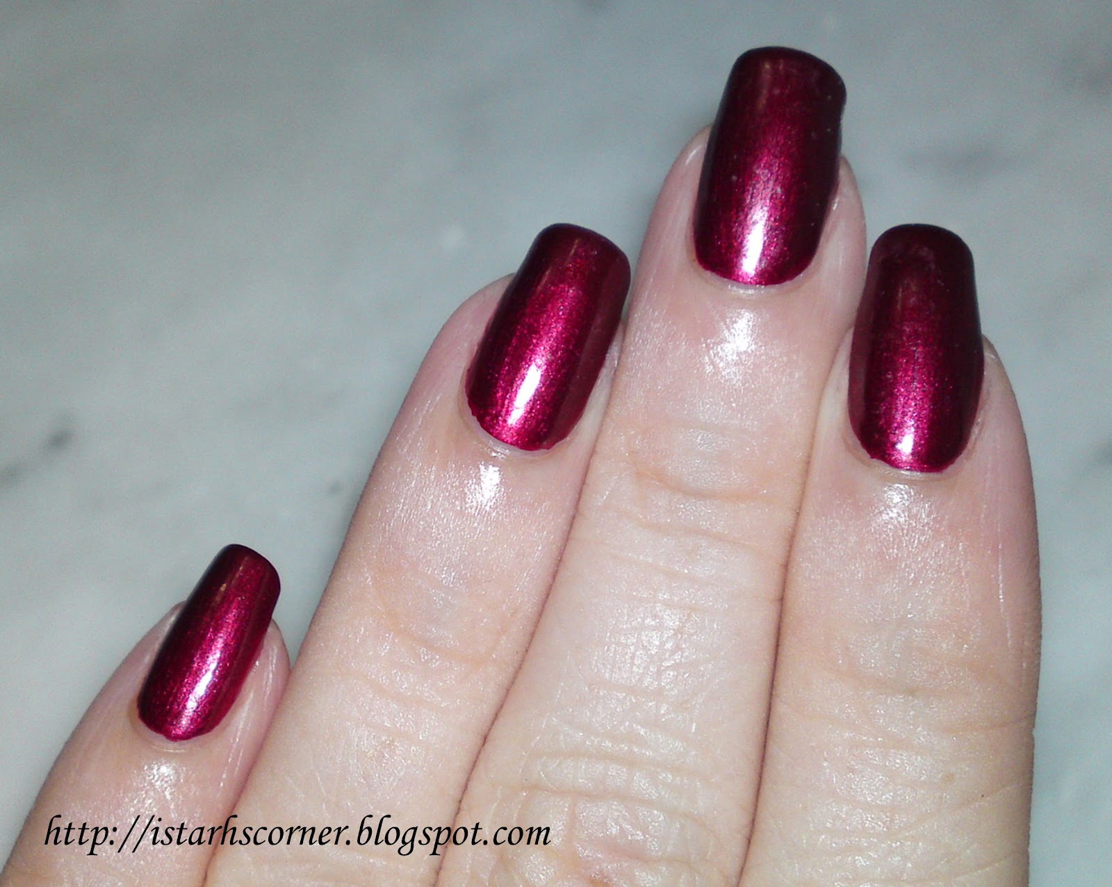 Istarh's Corner (Mi rinconcito): OPI F52: Bogota Blackberry