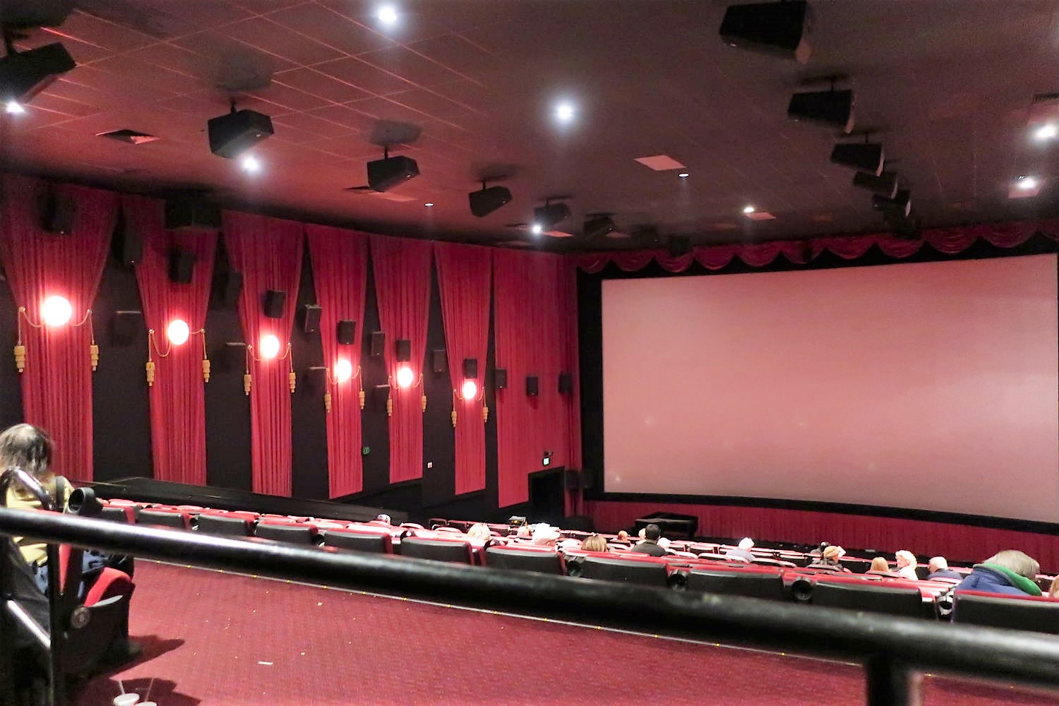 Los Angeles Theatres: Chinese 6 Theatres