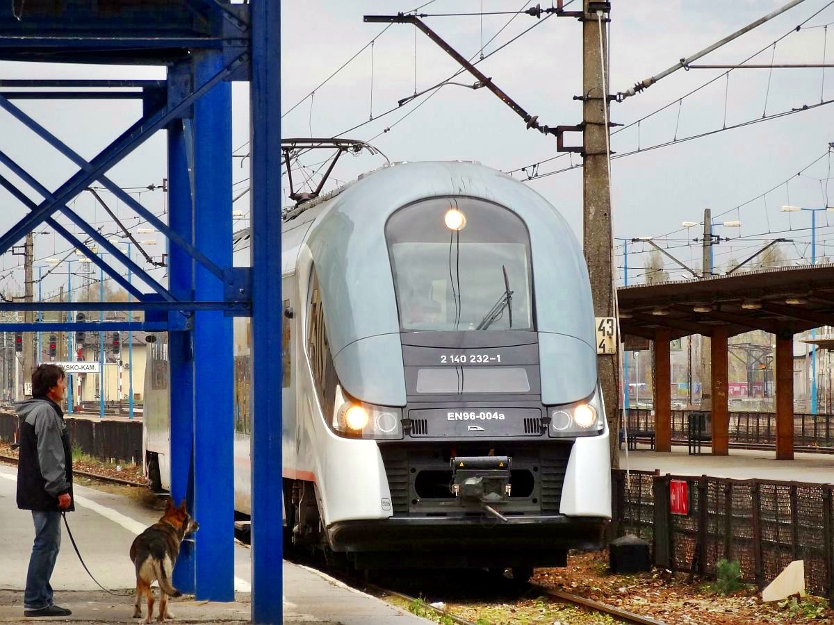 EN96-004 na stacji Skarżysko-Kamienna | Kolejowe Kielce