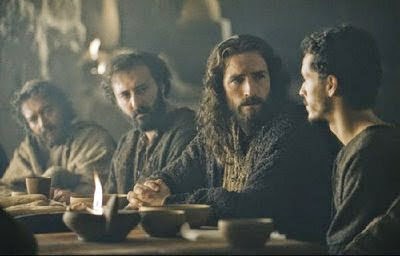 Dice Dios: "Les aseguro que el que reciba al que yo envíe, me recibe a ...