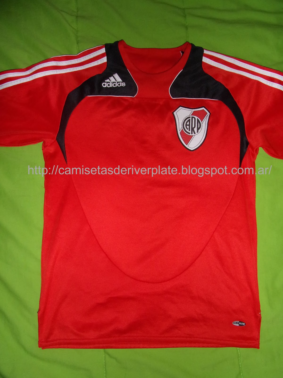 Venta > buzo rojo de river > en stock