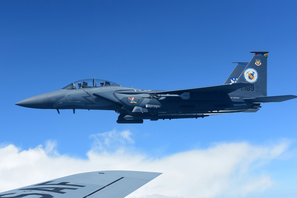 USAF F-15E STRIKE EAGLE RECEIVES AMAZING HERITAGE PAINT SCHEME - Blog ...