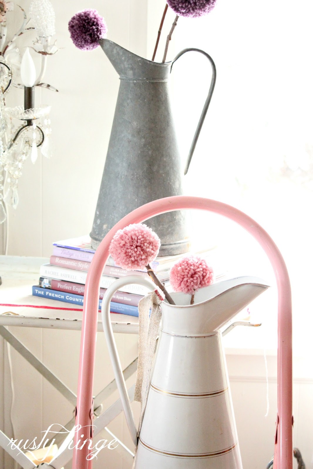 It's a Pom-Pom Party! | Rusty Hinge