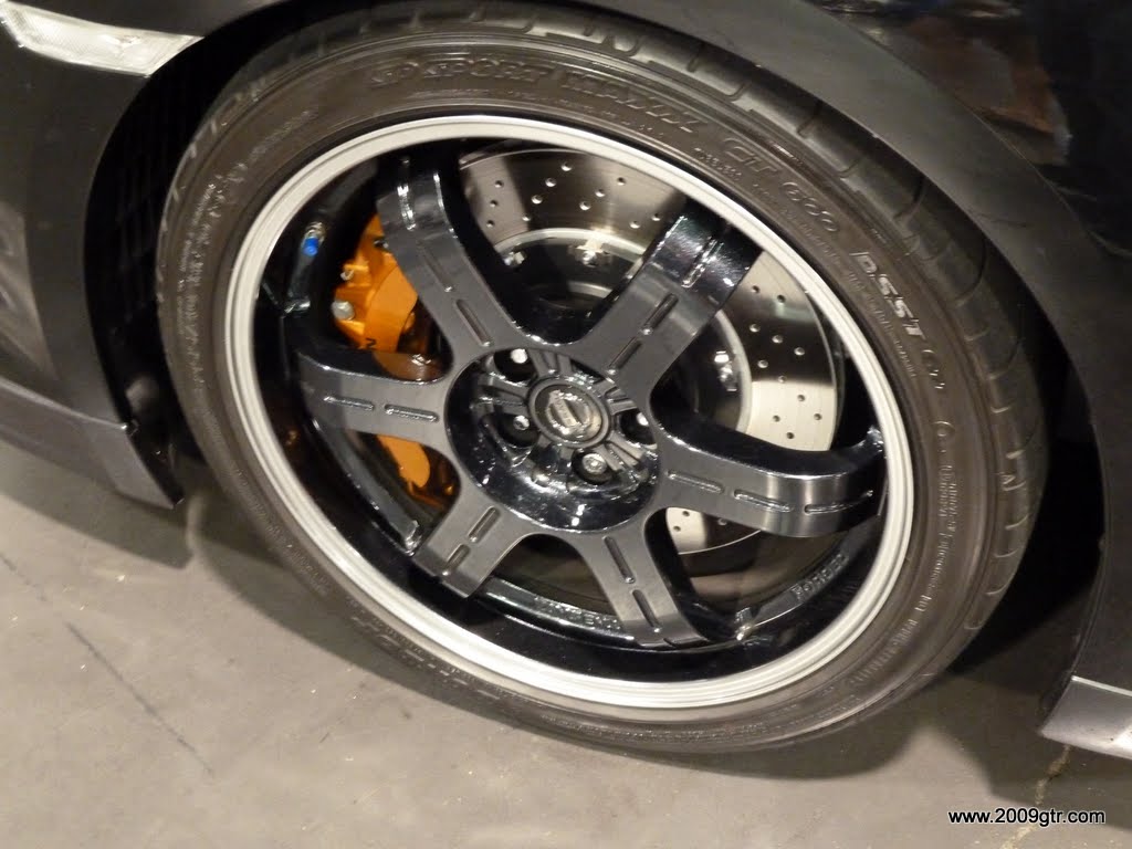 Nissan GT-R Wheel and Tire Fitment - 2009gtr.com