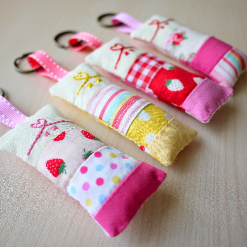 patch.stitch.button: Patchwork Key chains