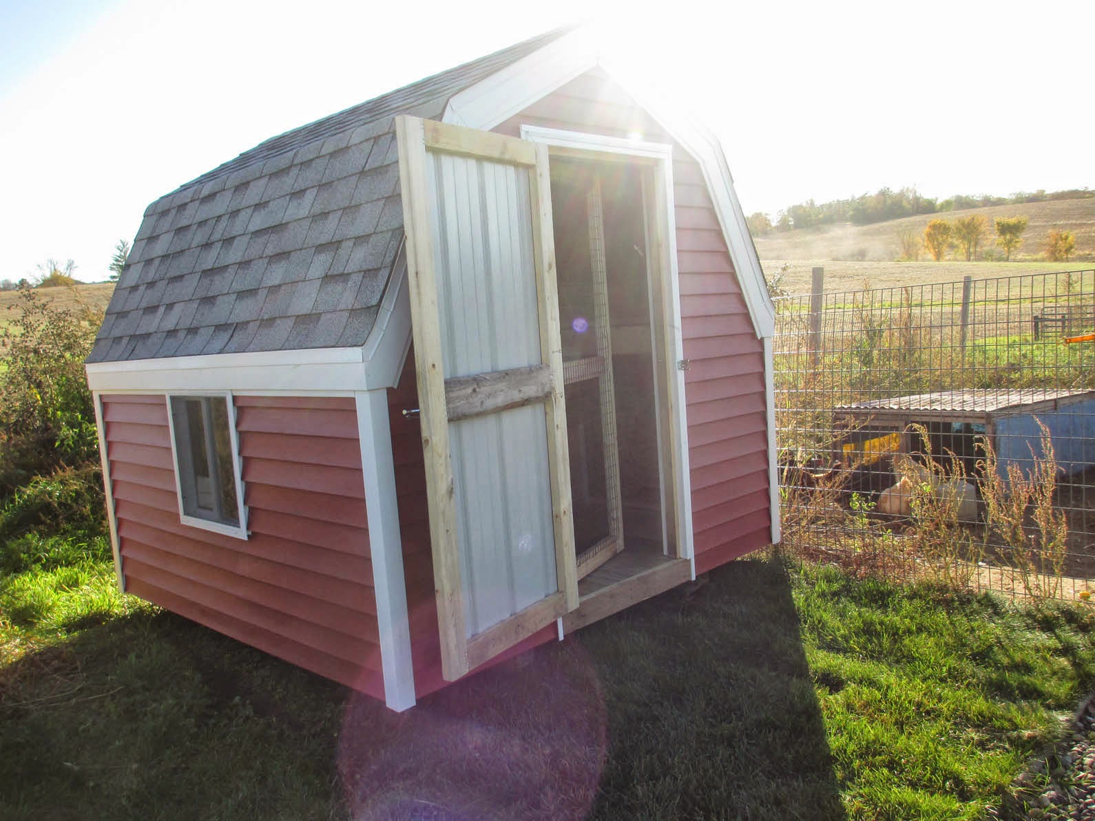 Garden Fancy: Our Swank New "Grand Chicken Hotel"