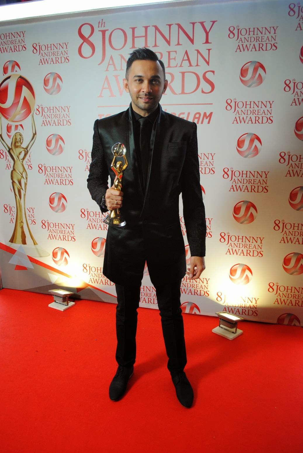 While you on earth..: 8th Johnny Andrean Awards 2014