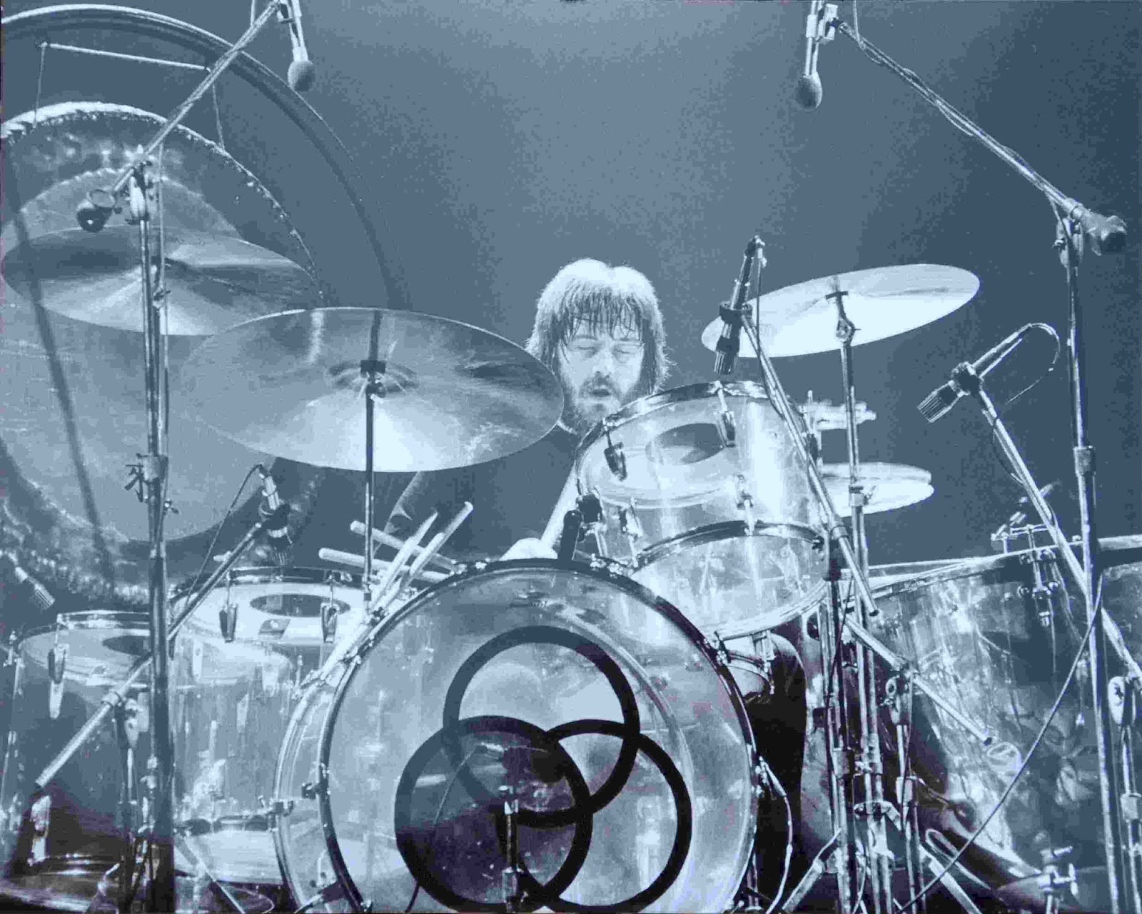 La Canción del Día: Four Sticks