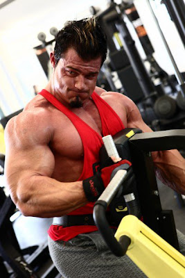 LA PERFECTION FAITE HOMME: TONY BREZNIK 03