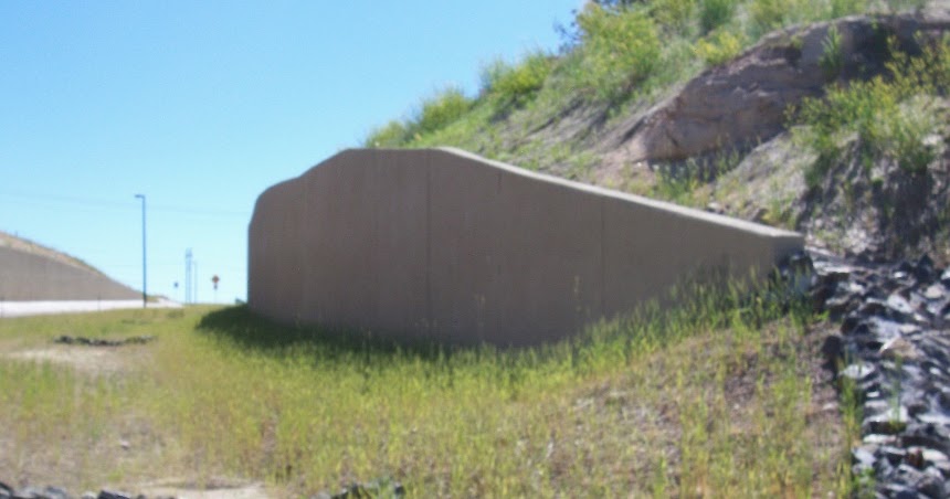 The Allan Block Blog: Segmental Retaining Walls (SRW) or Cast-in Place ...