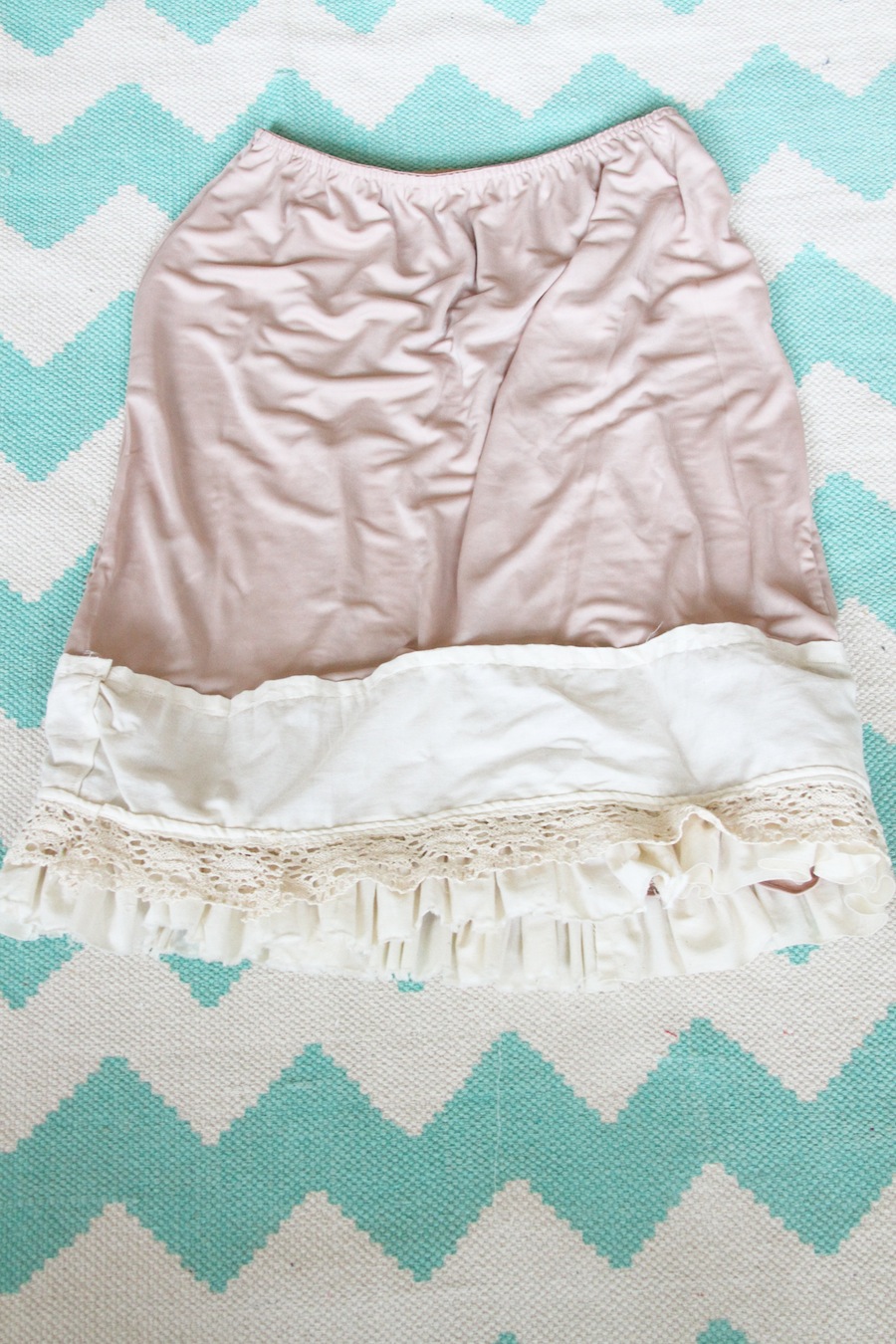 Blue Robin Cottage: Ruffled Slip