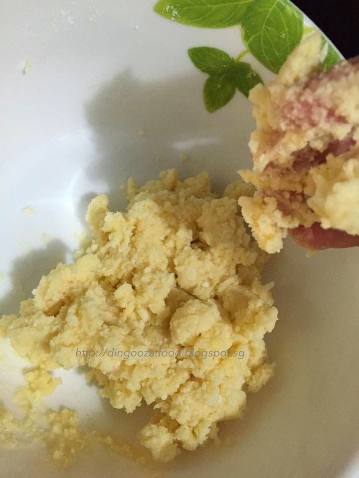 Miki's Food Archives : Hong Kong Pineapple Bun aka Polo Bun, Plain 香港菠萝包